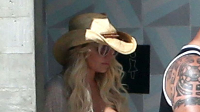 Najprv prsia, potom... Jessica Simpson! Krivky sexi blondíny v Mexiku - Sexi šoubiznis - Koktail ...