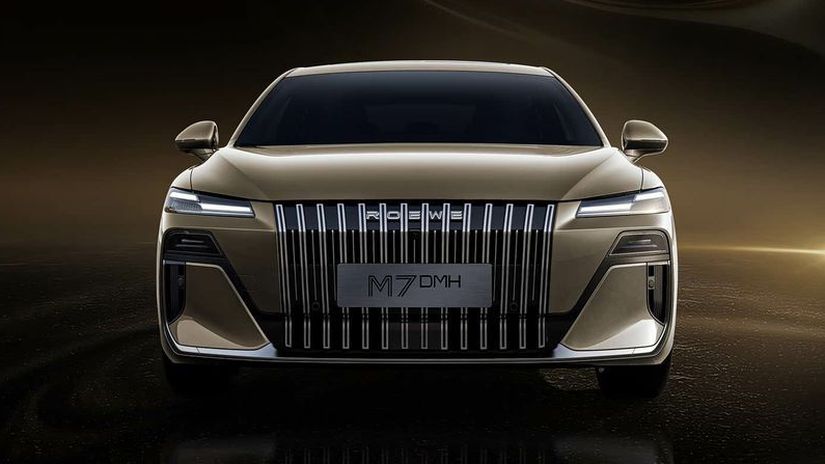 Roewe M7 DMH: Toto je prvé čínske auto ‘Joža Kabaňa‘. Cene neuveríte - Novinky - Auto - Pravda