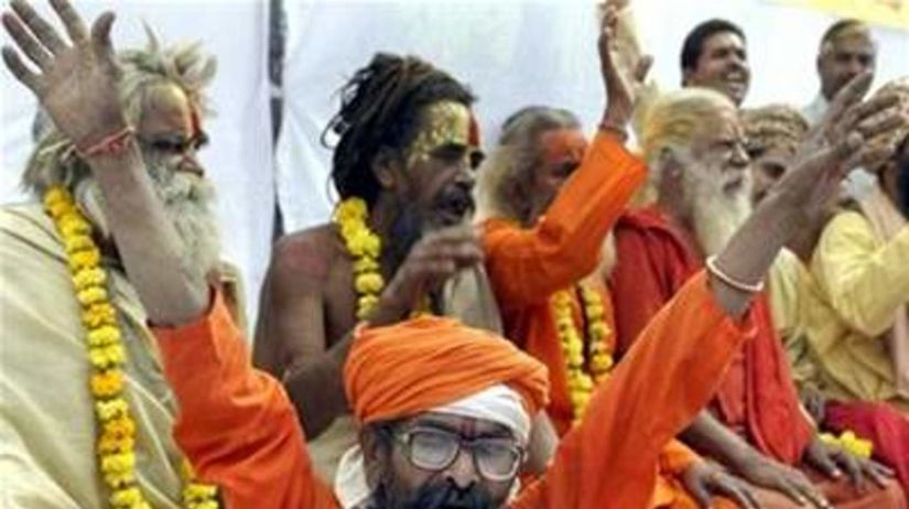 Hinduisti v tlačenici ušliapali 12 veriacich - Domáce - Správy - Pravda