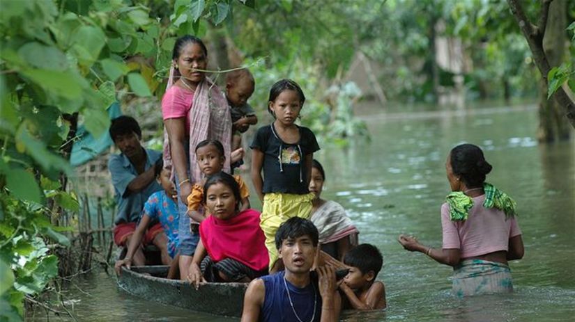 Počet obetí záplav v Ázii presiahol 2000 - Svet - Správy - Pravda