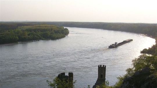 Dunaj je neoddeliteľnou súčasťou dejín Bratislavy - Regióny - Správy ...