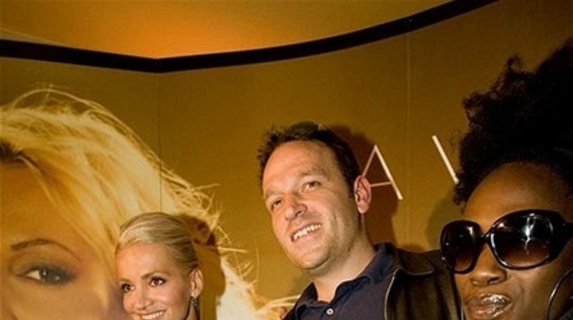 Dara sa pomaly vracia na pódiá! Dočkajú sa jej aj Slováci - Hudba ...