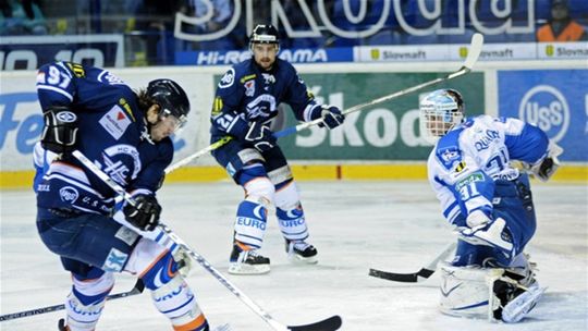 Líder z Košíc zmietol z ľadu Poprad, Skalica hrala bez Pálffyho ...