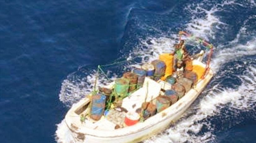 Francúzom sa podarilo zajať jedenásť pirátov v Indickom oceáne - Svet ...