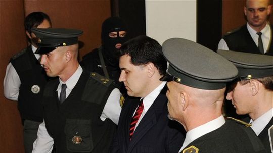 Mikuláš Černák dostal doživotie - Domáce - Správy - Pravda