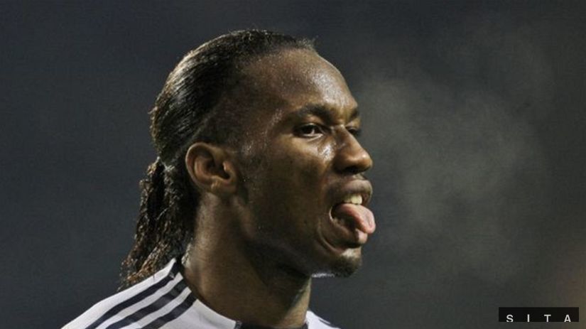 Drogba zaznamenal 100. gól v Premier League, Liverpool opät prehral ...