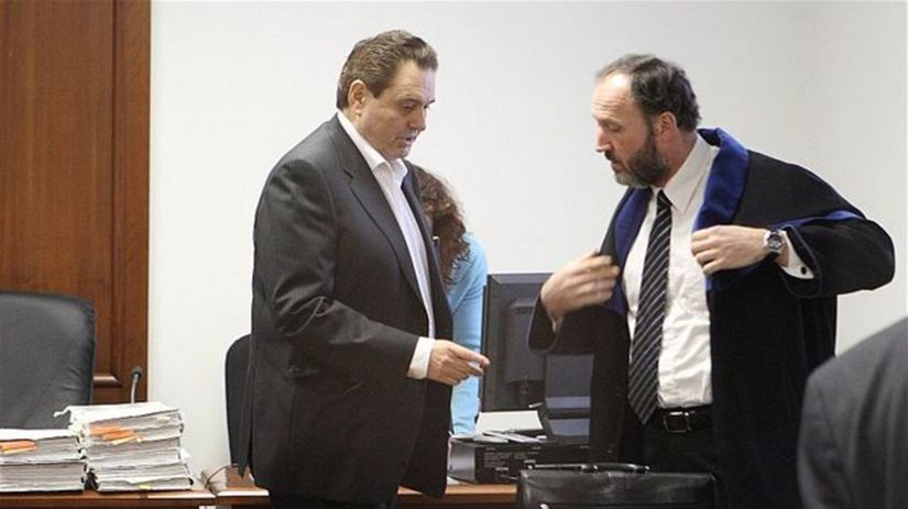 Majský drží advokátovi zámku na ústach - Domáce - Správy - Pravda