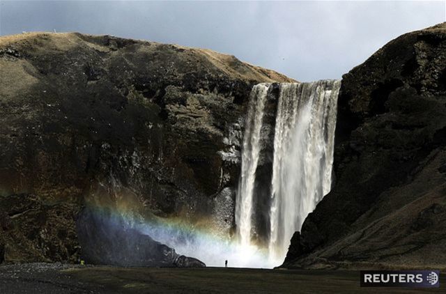 Sopka ochromila lety. A ohromila fotografov. Pozrite si NAJ zábery ...