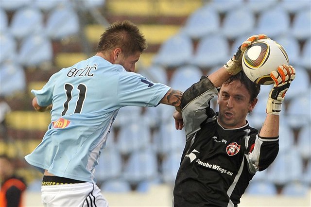 Slovan je krôčik od titulu. Triumf nad Trnavou mu hetrikom zariadil ...