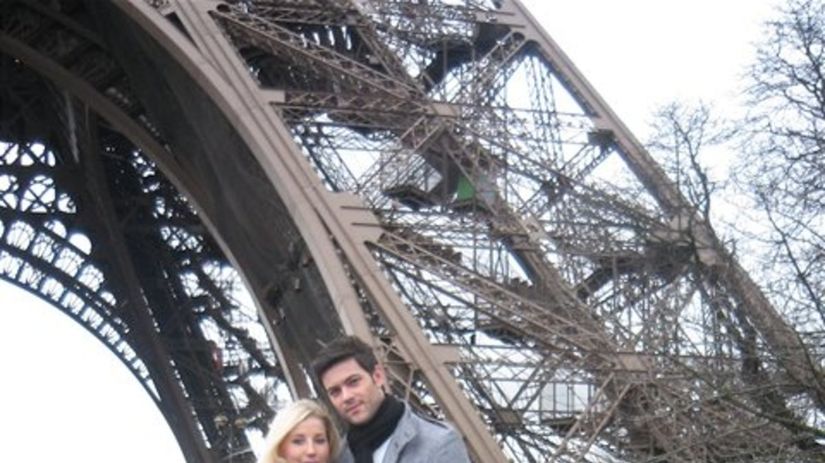 Najkrajší model sveta Peter Menky: Zásnuby na Eiffelovke - Hviezdne ...