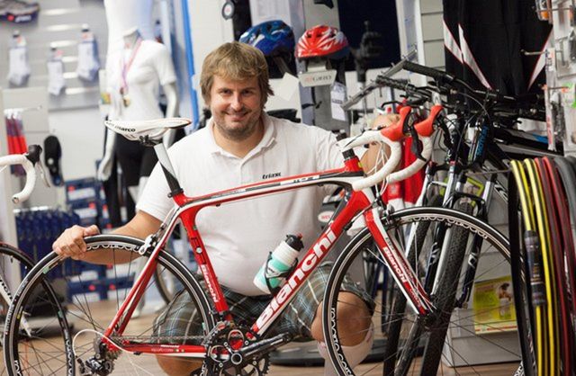 Aj plavky za 150 eur sa šijú v Číne - Ostatné športy - Športweb