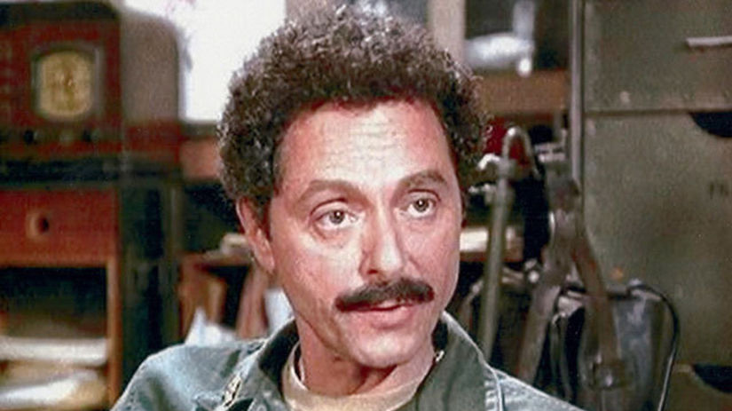 Zomrel Allan Arbus, známy ako Sidney Freedman z M*A*S*H - Film a ...