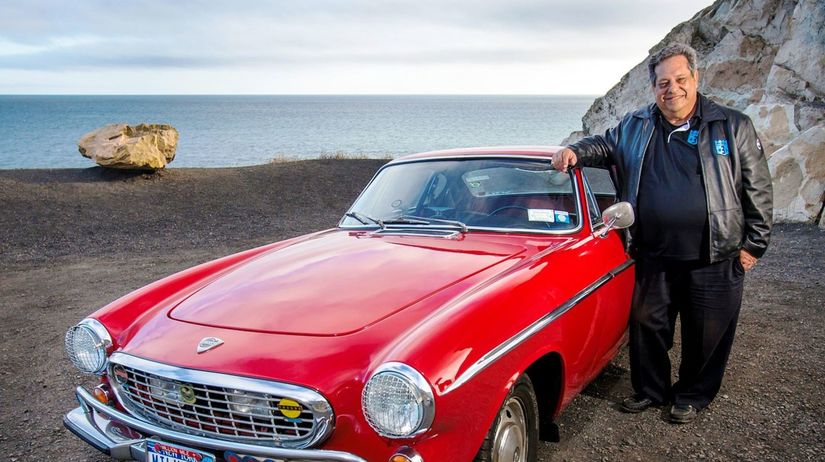 Američan Irvin Gordon najazdil s Volvom P1800 tri milióny míľ ...