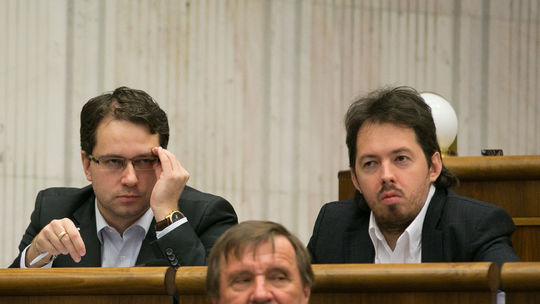 Brixi a Martvoň chcú postihovať stáčanie tachometrov - Domáce - Správy ...