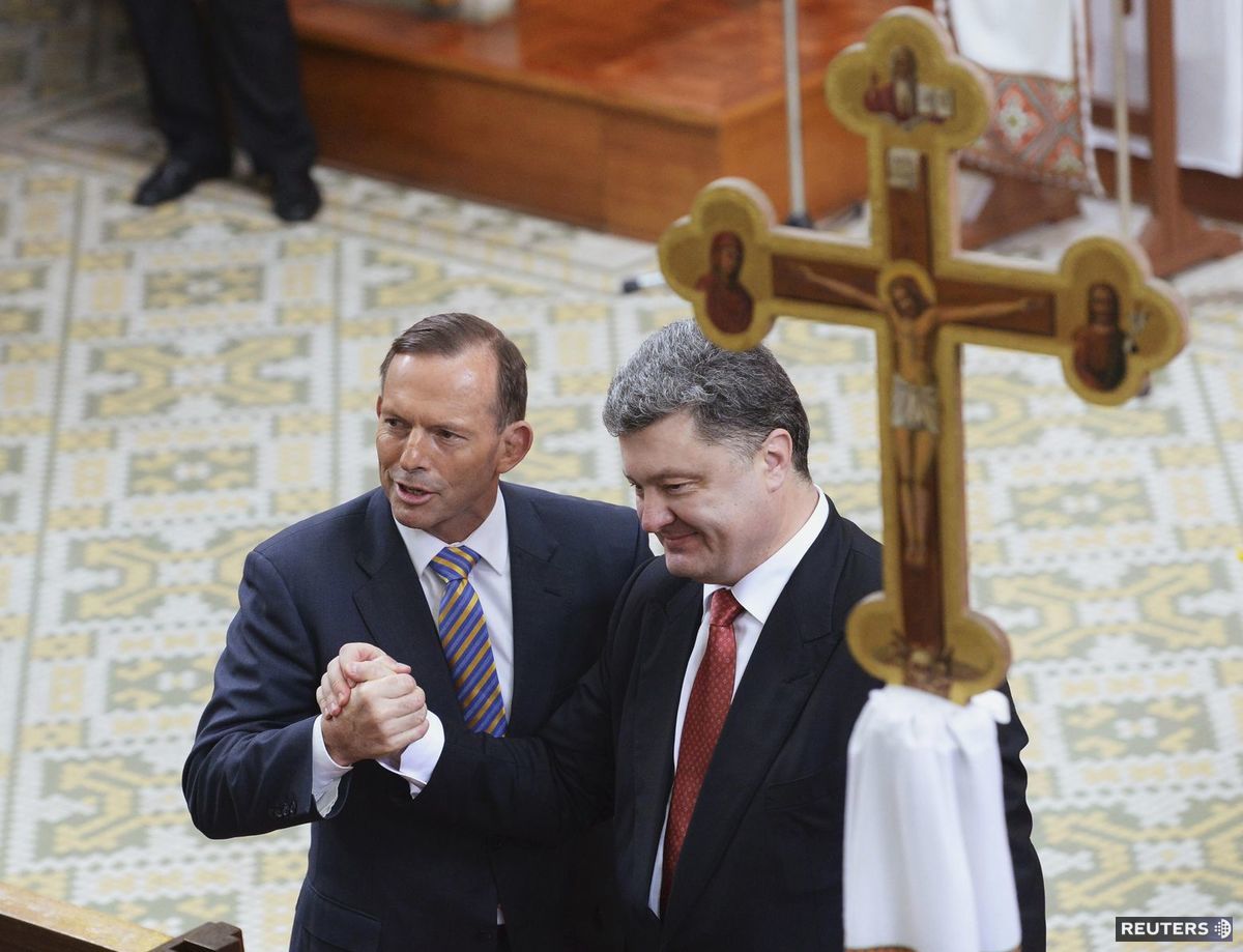 Na Donbase sa ďalej strieľa. Prosím, zastavte paľbu, vyzýva Porošenko ...