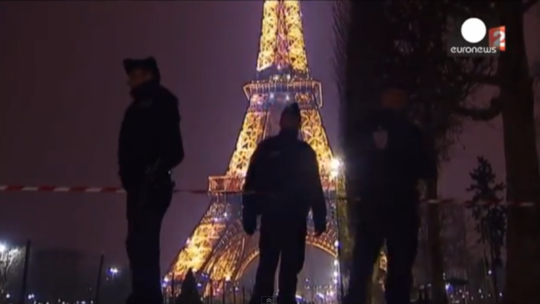 Francúzi sú nervózni, nad Parížom opäť lietali bezpilotné lietadlá - Svet - Správy - Pravda