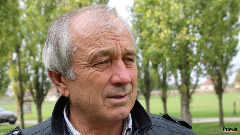 Becík: Pole po Roundupe vyzerá ako po Hirošime - Ľudia - Ekonomika - Pravda