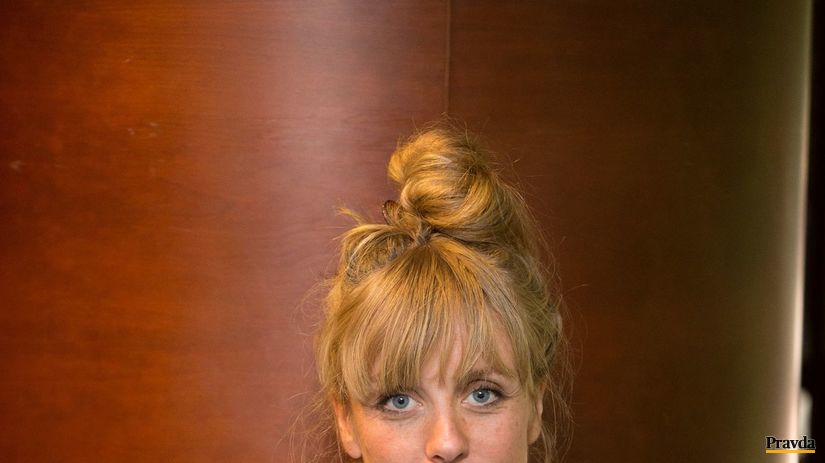 Sofia Falk: Tvrdohlavá agentka zmeny bojuje za ženy - Rozhovory ...