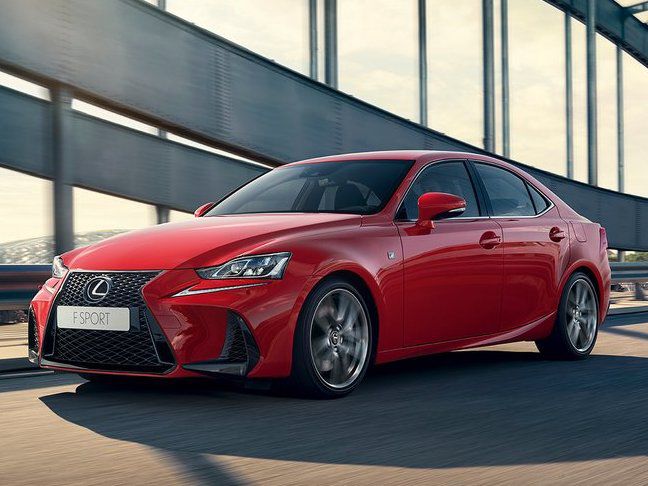 Toto je 10 najbezpečnejších prémiových áut roka 2018. Podľa IIHS ...