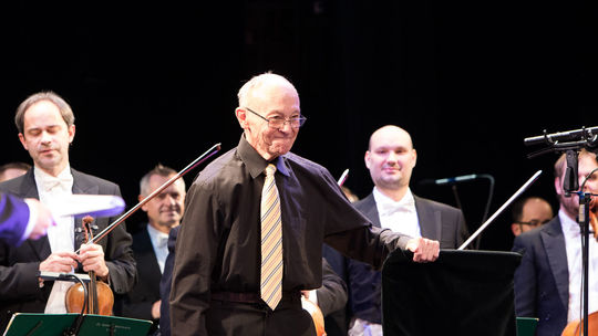 Zomrel Zdeněk Macháček, bývalý šéfdirigent Divadla Nová scéna - Hudba ...