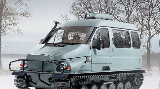 GAZ 3409: Ruský 'bobor' prejde všade. A s noblesou rollsu - Magazín ...