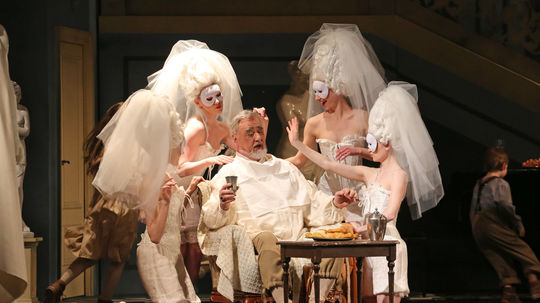 Recenzia: Slovenčina komickému Donizettimu neublížila - Divadlo ...