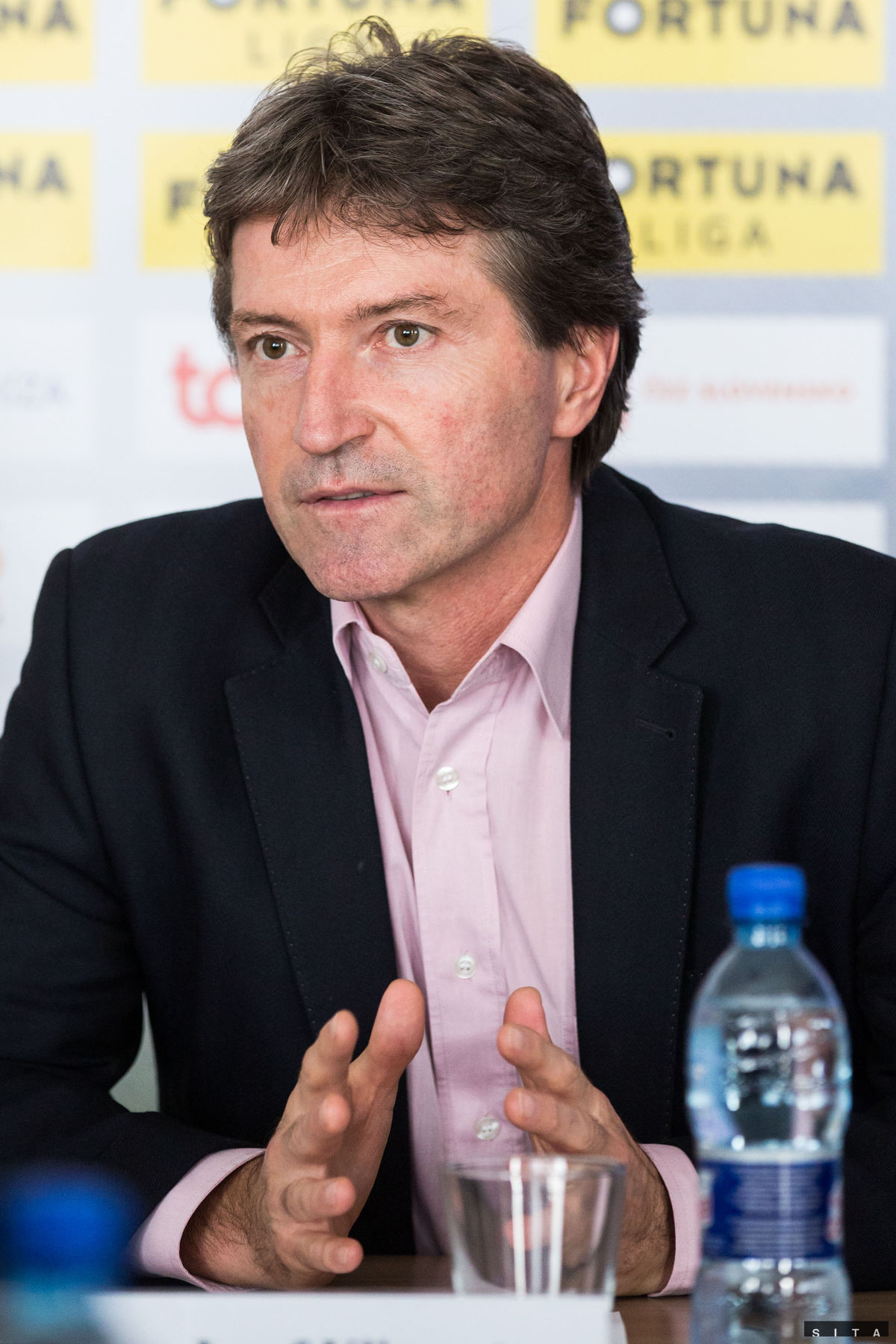 Protestoval aj futbalový zväz. Navrhne UEFA zmeny - Reprezentácia ...