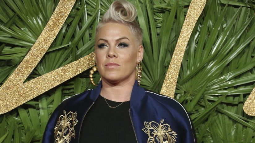 Rebelka, ktorá bojovala proti všetkým, oslavuje! Pink má 40 a stále ...