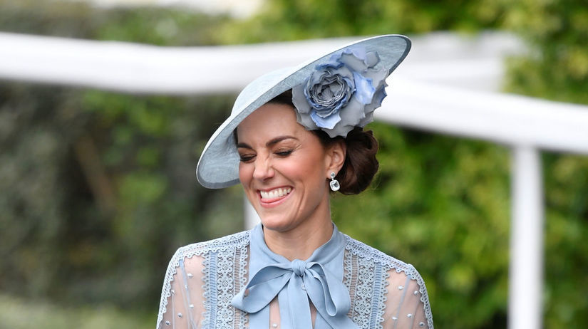 Kráľovská rodina vo farbe baby blue ako Čaputová! Na Kate bola radosť ...