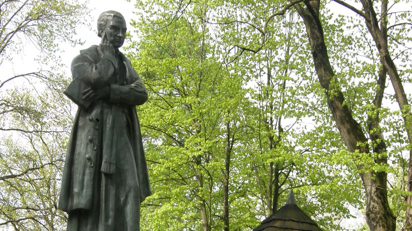 Anton Bernolák, prvý kodifikátor slovenského jazyka, sa narodil pred ...