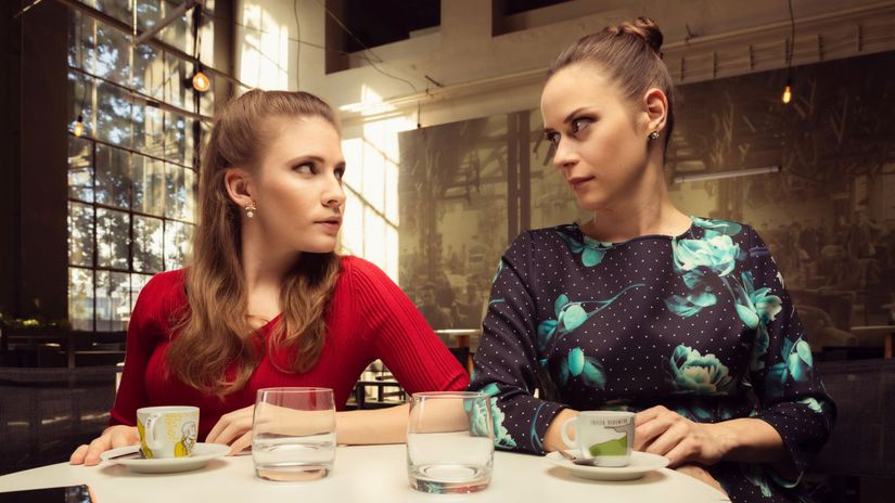 Kovalčiková a Jakab Rakovská: Vrátiť sa na východ či zostať v ...