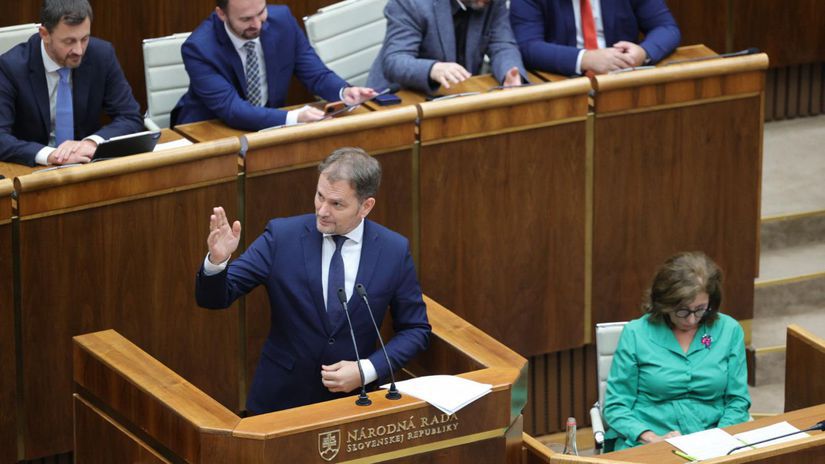 Poslanci budú Matoviča odvolávať vo štvrtok. Ustojí tretí pokus ...