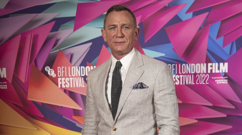Brosnan ovládol Wimbledon, ale jeho nástupca Daniel Craig valcuje módny ...
