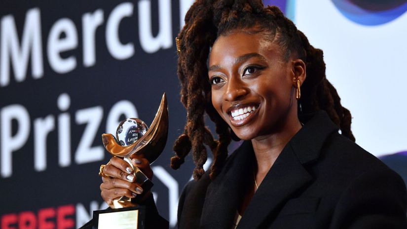Hudobné ocenenie Mercury tento rok získala britská raperka Little Simz ...