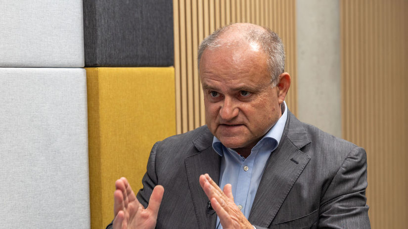 Švajčiarske zvyšovanie dôchodkov, dvakrát do roka? Exminister Mihál ...