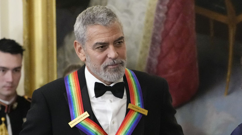 George Clooney, kapela U2 a ďalší umelci dostali cenu za prínos ...