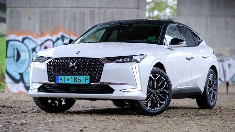 Test: DS 4 E-Tense - dostane vás dizajnom, cenou vystraší - Testy ...