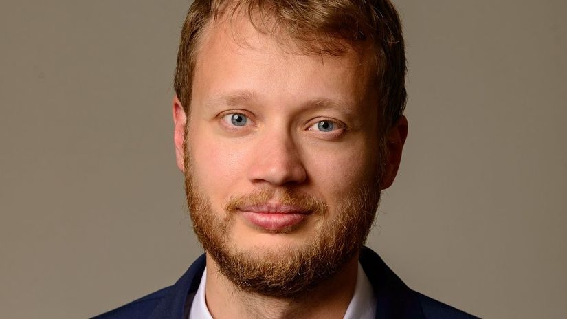 Ústavný právnik Bujňák: Cez demisiu člena vlády je možné dosiahnuť ...