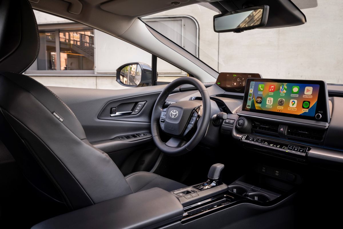 Úplne nová Toyota Prius Plug-in Hybrid - Auto-moto - Komerčné správy ...
