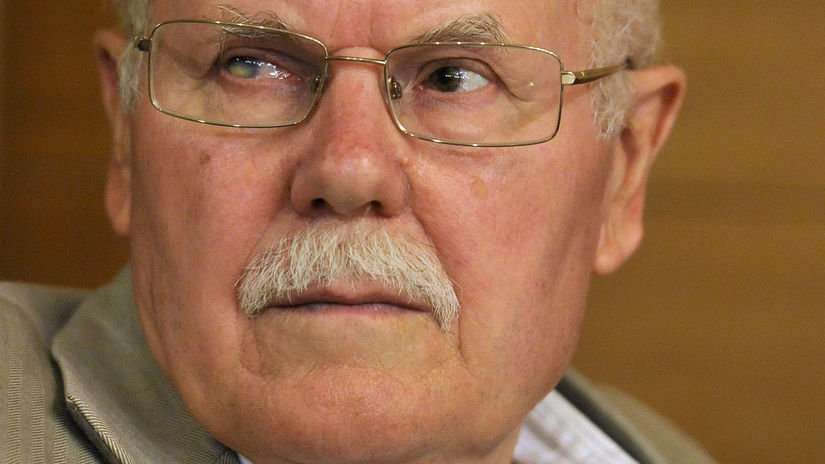 Jeho prvú knihu zošrotovali, neskorší román Tábor padlých žien ...