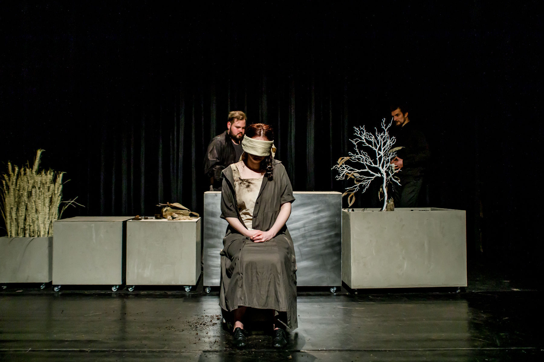 Bosorka Agatha sa vracia po štyristo rokoch - Divadlo - Kultúra - Pravda