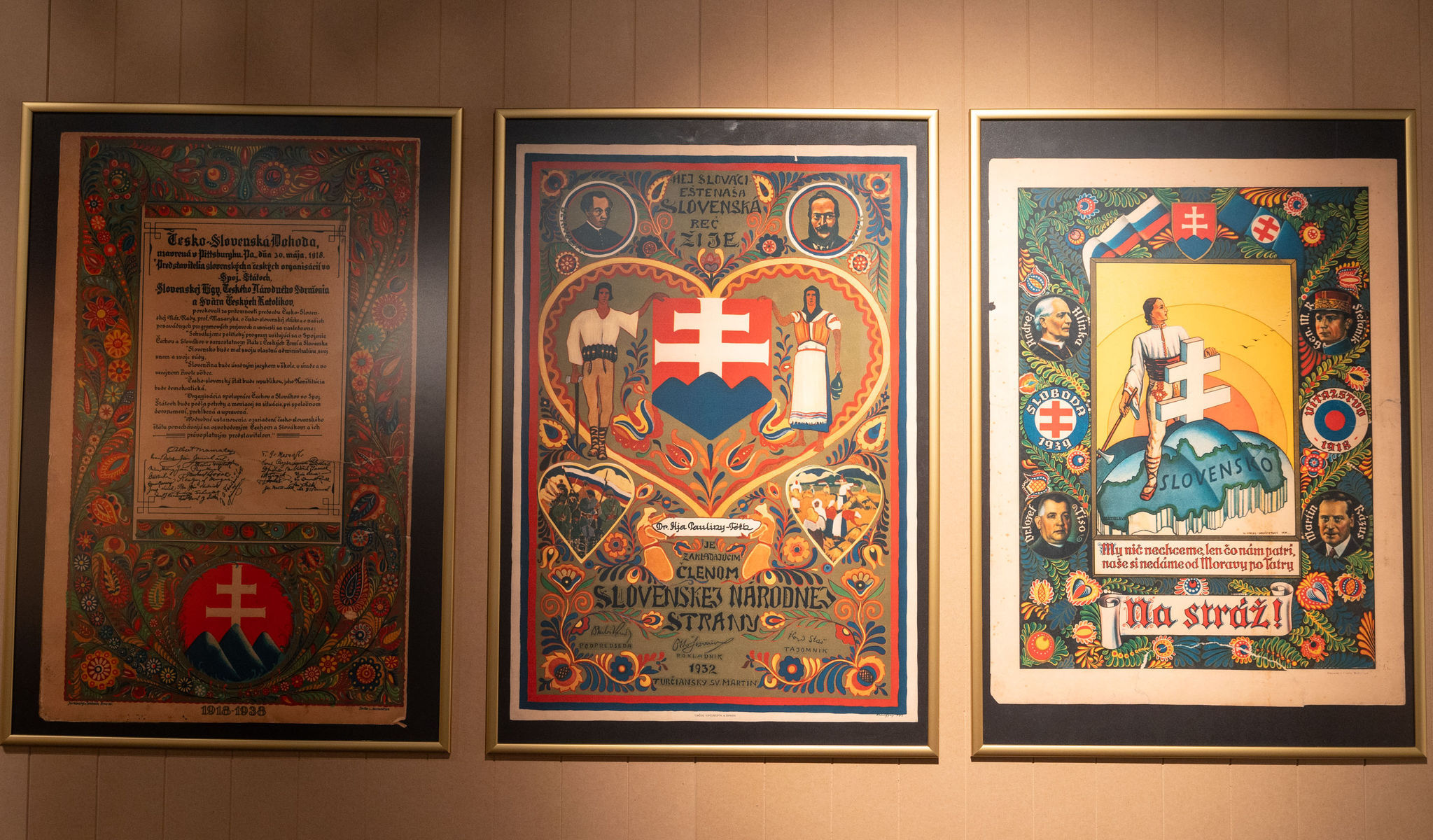 Pod dvojkrížom bojovali Slováci aj proti sebe navzájom. Nová výstava ...