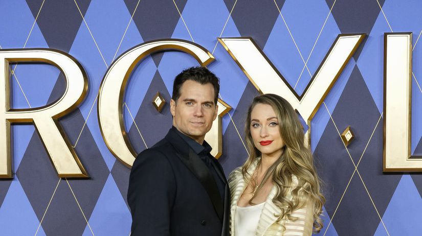 Teória potvrdená, na pracovisku sa rodí láska. Stretla tam aj fešáka ...