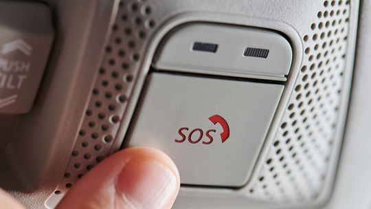 SOS systém v autách môže vodičov pripraviť o stovky eur. Mnohí o tom ...