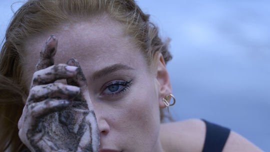 Tretí album a viac piesní v slovenčine. Emma Drobná prichádza so ...