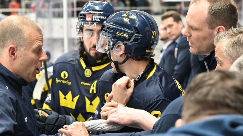 Obavy vo Švédsku. Noha Čecha Hroneka vystrelila privysoko, rozrezala ...