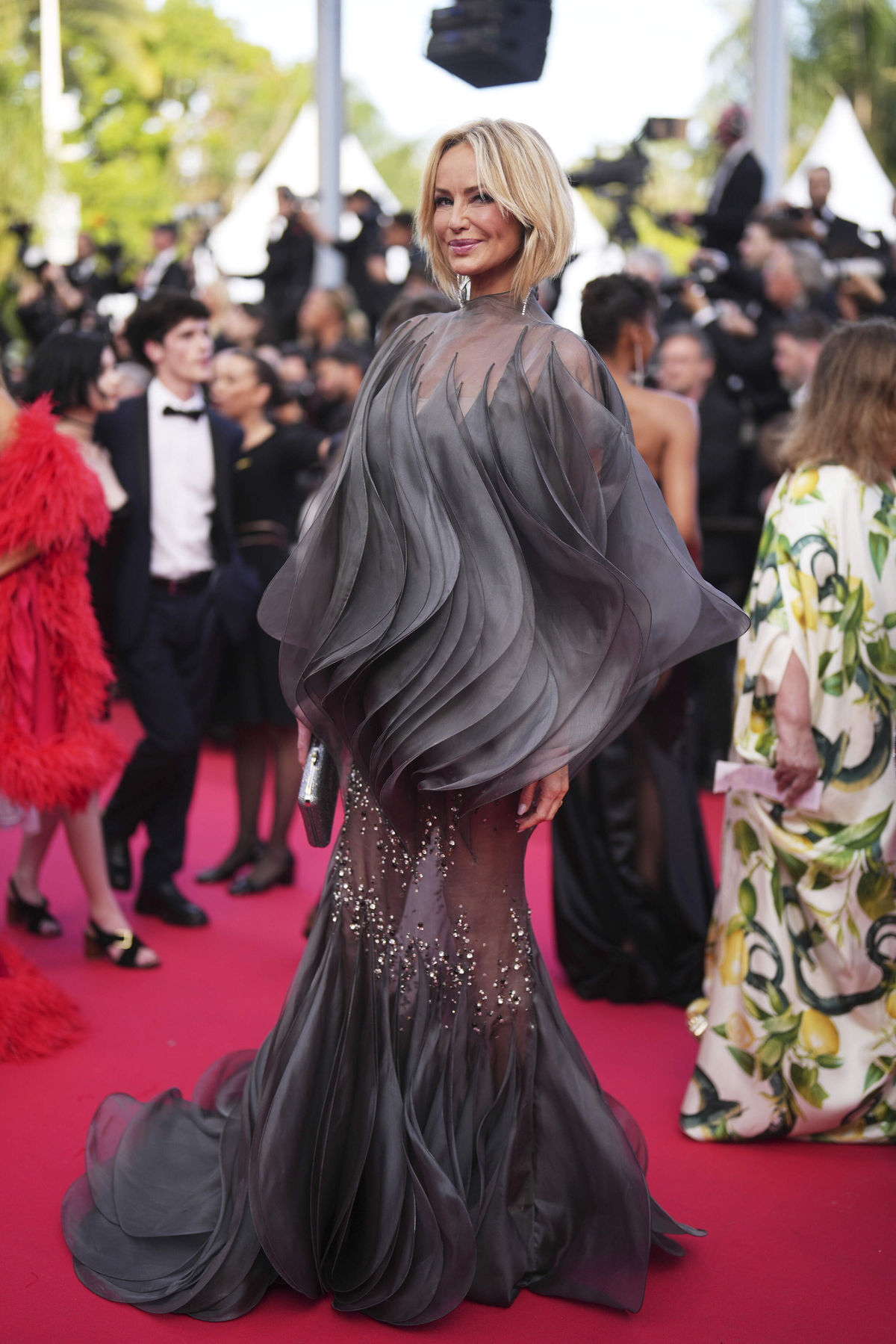 Súboj krások: Hollywoodska hviezda v šatách po našej Sklenaříkovej! Ktorá je kráľovnou? Hlasujte ...