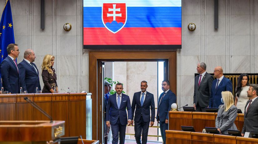 Opozícia vníma Pellegrinho správu ako kritický odkaz Ficovej vláde ...