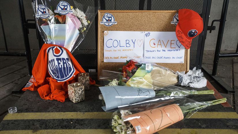 Hyenizmus v NHL? Kradnú milióny z nadácie, zneužívajú smrť. Vdova po ...