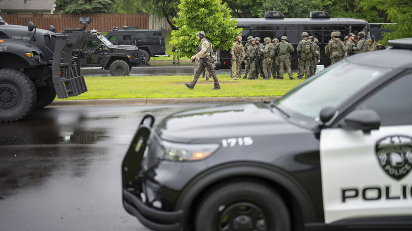 Vypísali na neho odmenu 50-tisíc: v USA zadržali podozrivého zo streľby ...